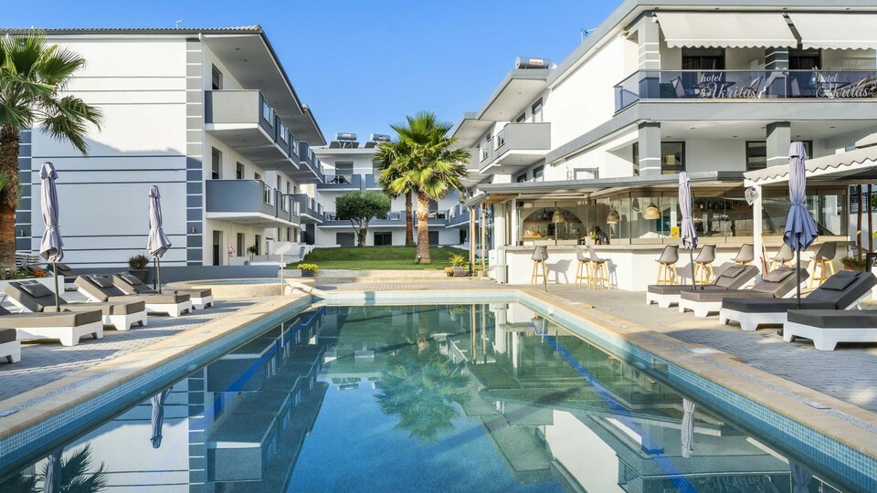 Akritas Apart Hotel| Pefkohori hoteli letovanje 2026| Club Paradiso