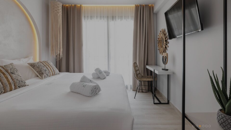 Amalthia Luxury Suites | Polihrono apartmani letovanje 2026| Club Paradiso