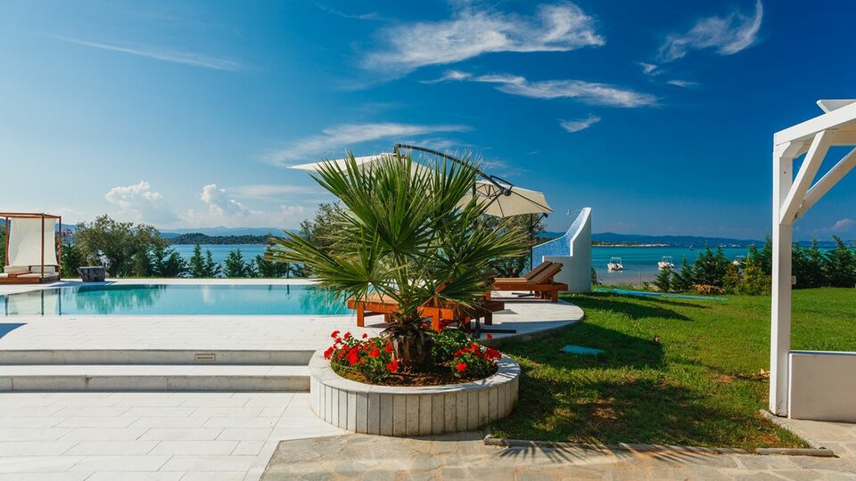 Chrisa Luxury Villa | Vurvuru letovanje 2026| Club Paradiso