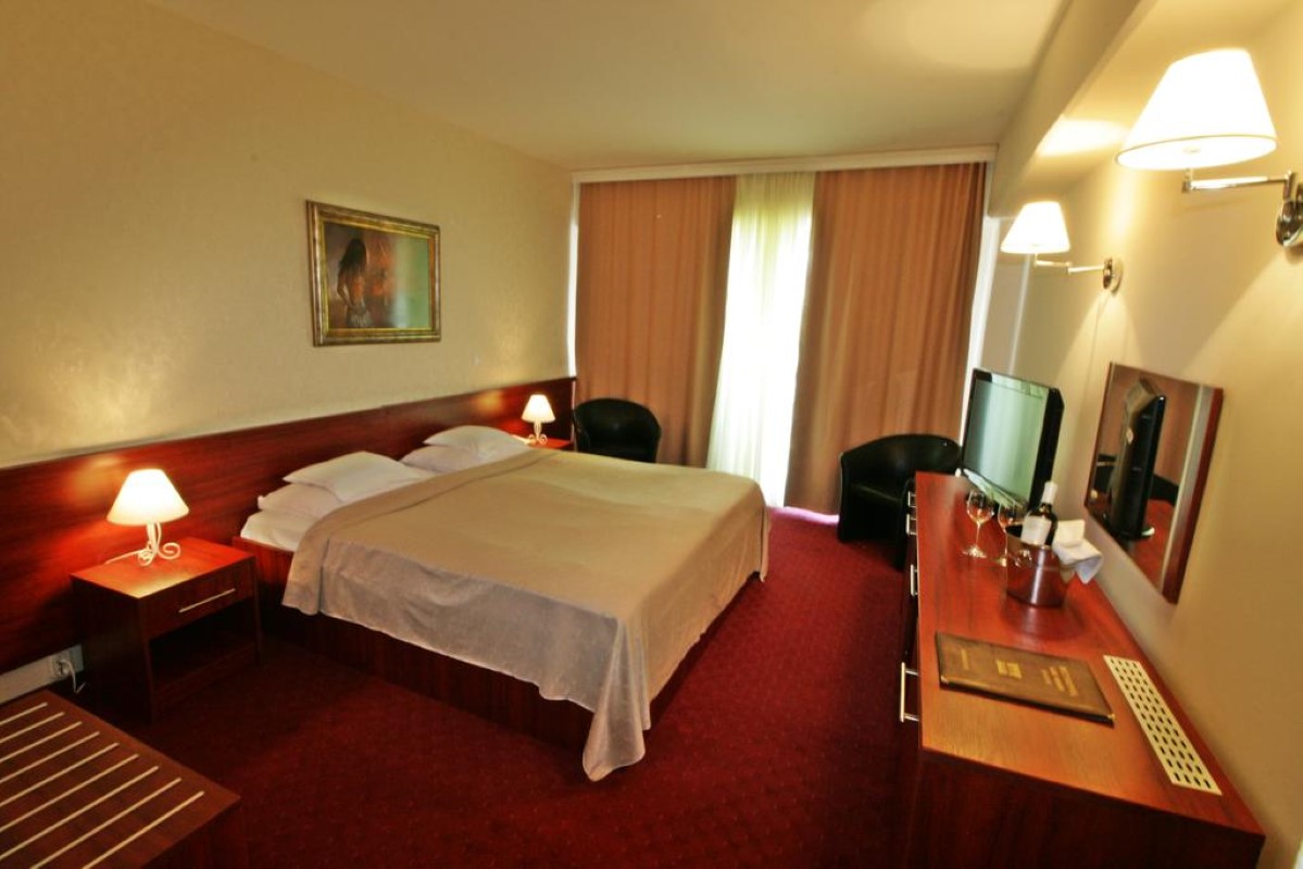 Hotel Belvi 4* | Ohrid hoteli letovanje 2026 | Club Paradiso