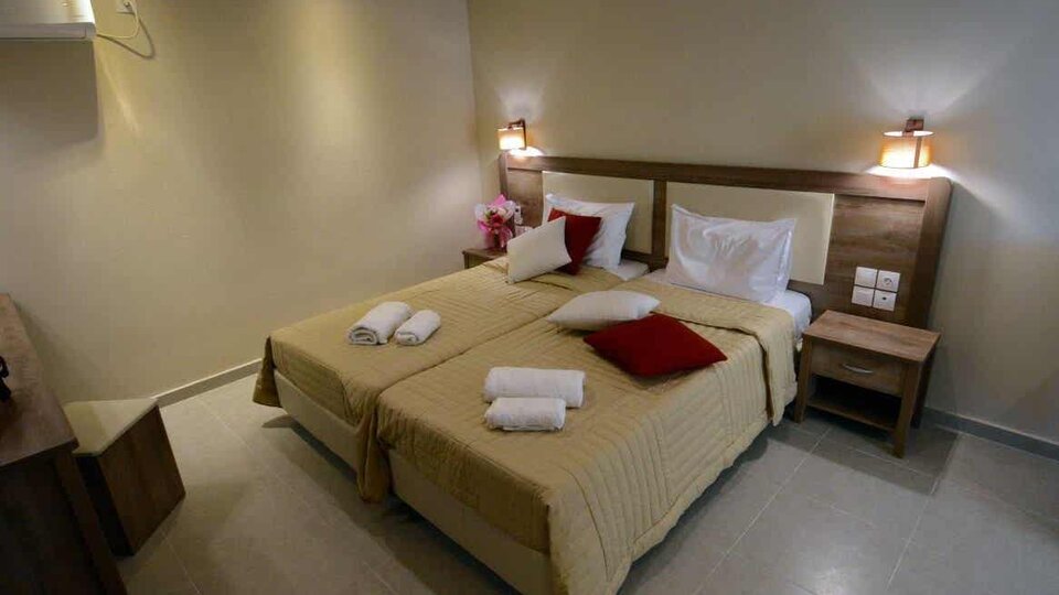 Hotel Blue Sea 2* | Hoteli Agios Georgios 2026| Club Paradiso