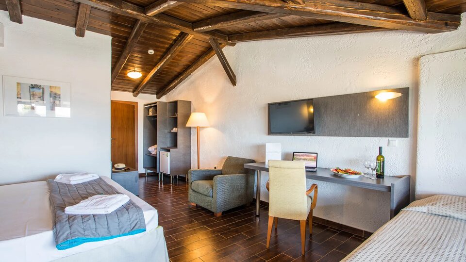 Hotel Coral Blue 3*| Gerakini hoteli letovanje 2024 | Club Paradiso