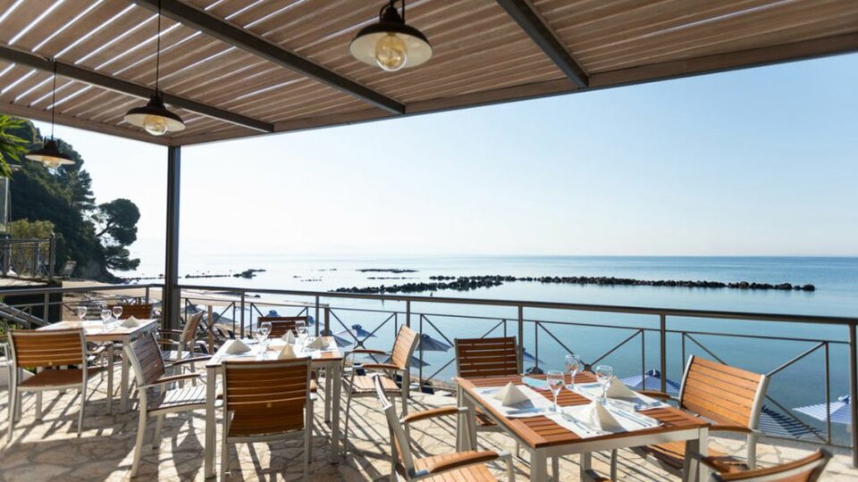 Hotel Corfu Holiday Palace 5* | Grad Krf hoteli letovanje 2025| Club ...