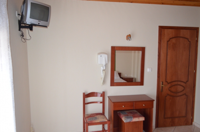 Vila Eleni 1 | Potos apartmani letovanje 2026 | Club Paradiso