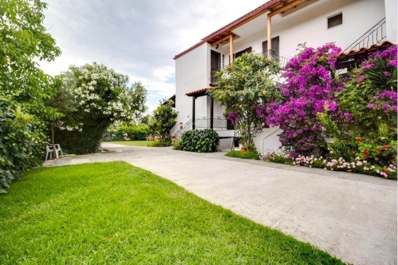 Vila Janis i Rania | Polihrono apartmani letovanje 2025 | Club Paradiso